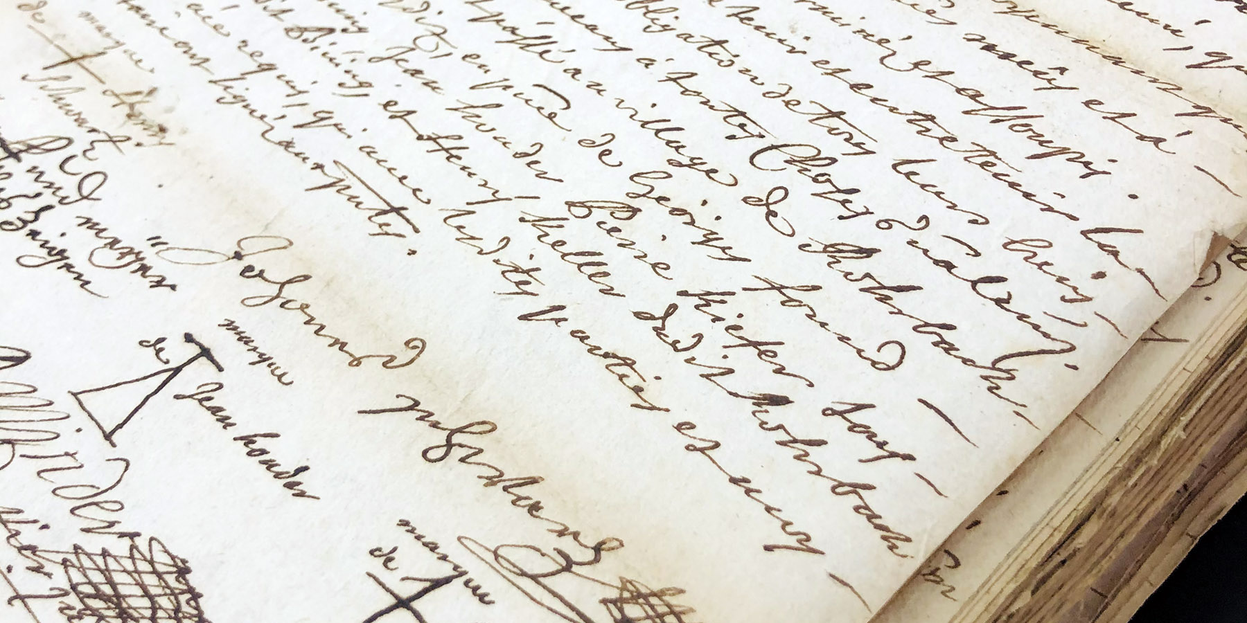 Dépôt de centaines de mes photos des archives notariales de Bitche (1685-1691) sur Geneanet ...